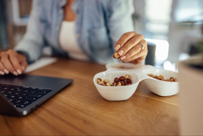 Healthy Snacking Hacks for Busy Lifestyles